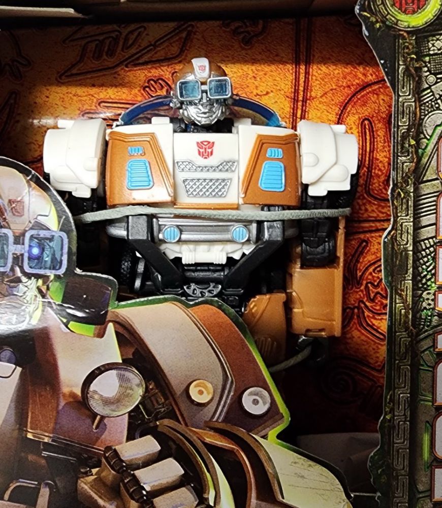 Transformers: Rise of the Beasts Deluxe - Wheeljack [DAMAGED BOX]