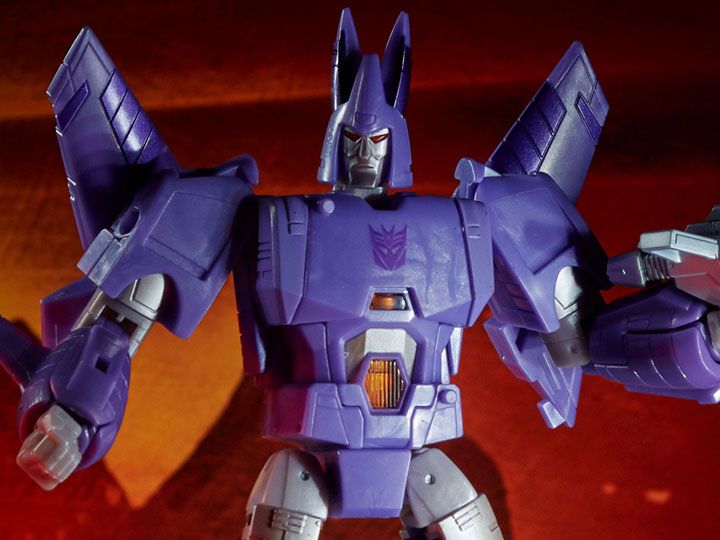 Transformers War For Cybertron WFC-K9 Voyager - Cyclonus