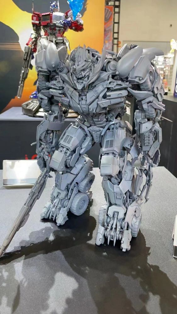 Yolopark Transformers Megatron Model Kit